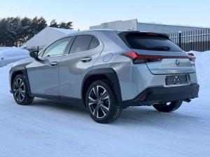 Pelēks Lexus UX 250h 2019 Viļņa, ar dzinēja tilpumu 1.99 L un nobraukumu 106 tūkst. km par 21900 €, foto 7 vietnē AUTOMOTO.COM.LV