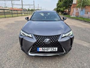 Pelēks Lexus UX 250h 2019 Šauļi, ar dzinēja tilpumu 2.00 L un nobraukumu 98 tūkst. km par 20100 €, foto 3 vietnē AUTOMOTO.COM.LV