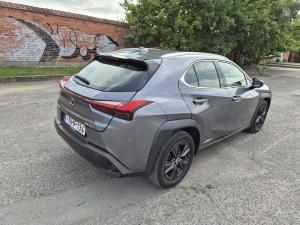 Pelēks Lexus UX 250h 2019 Šauļi, ar dzinēja tilpumu 2.00 L un nobraukumu 98 tūkst. km par 20100 €, foto 5 vietnē AUTOMOTO.COM.LV