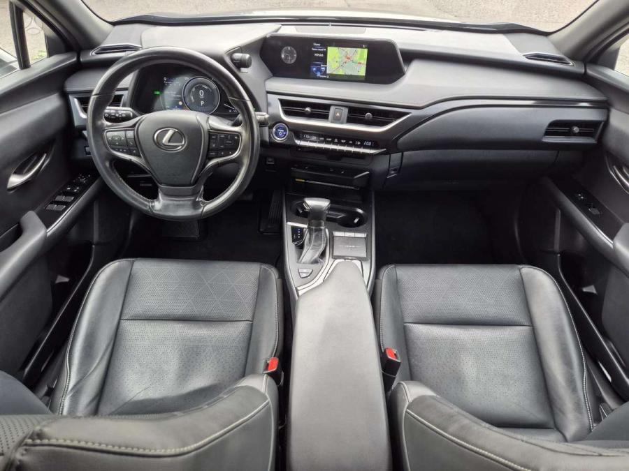 Pelēks Lexus UX 250h 2019 Šauļi, ar dzinēja tilpumu 2.00 L un nobraukumu 98 tūkst. km par 20100 €, foto 10 vietnē AUTOMOTO.COM.LV