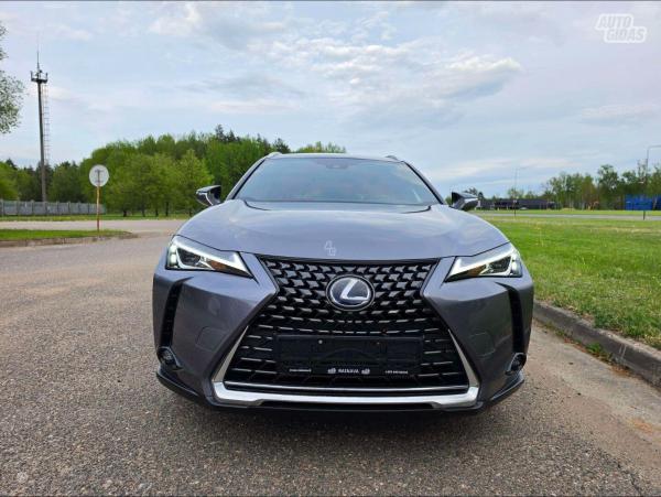 Pelēks Lexus UX 250h 2019 Kauņa, ar dzinēja tilpumu 2.00 L un nobraukumu 124 tūkst. km par 20950 €, foto 3 vietnē AUTOMOTO.COM.LV