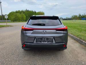 Pelēks Lexus UX 250h 2019 Kauņa, ar dzinēja tilpumu 2.00 L un nobraukumu 124 tūkst. km par 20950 €, foto 7 vietnē AUTOMOTO.COM.LV