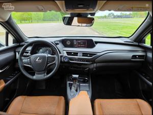 Pelēks Lexus UX 250h 2019 Kauņa, ar dzinēja tilpumu 2.00 L un nobraukumu 124 tūkst. km par 20950 €, foto 15 vietnē AUTOMOTO.COM.LV