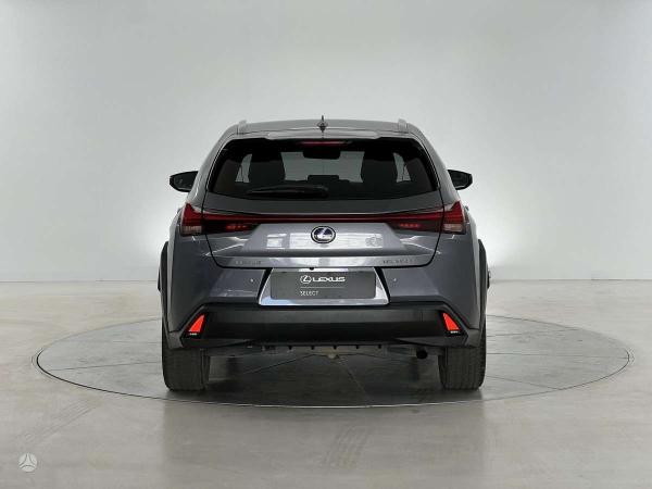 Pelēks Lexus UX 250h 2019 Viļņa, ar dzinēja tilpumu 1.99 L un nobraukumu 133 tūkst. km par 24900 €, foto 4 vietnē AUTOMOTO.COM.LV