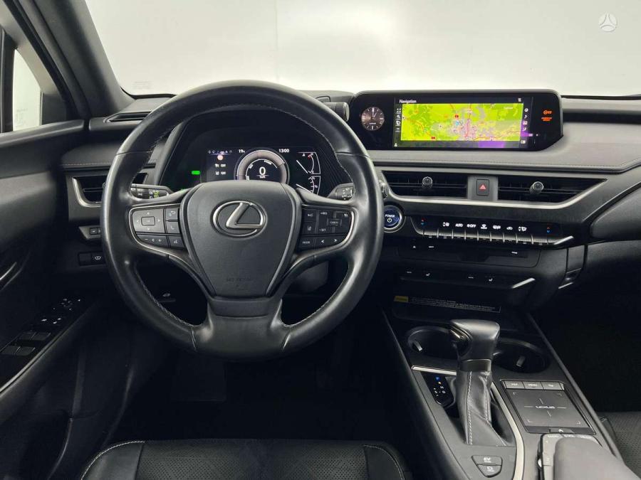 Pelēks Lexus UX 250h 2019 Viļņa, ar dzinēja tilpumu 1.99 L un nobraukumu 133 tūkst. km par 24900 €, foto 10 vietnē AUTOMOTO.COM.LV