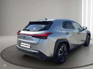 Серый Лексус UX 250h 2019 в Каунас, объемом двигателя 1.99 л и пробегом 143 тыс. км за 21500 €, фото 5 на AUTOMOTO.COM.LV