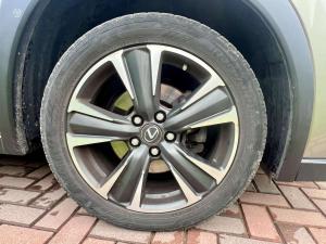 Grey Lexus UX 250h 2019 in Vilnius, with an engine capacity of 1.99 L and mileage of 67 thousand km for 27500 €, photo 16 on AUTOMOTO.COM.LV