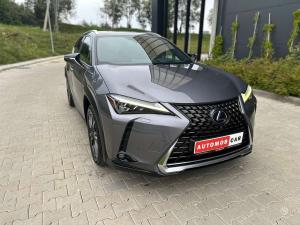 Pelēks Lexus UX 250h 2019 Viļņa, ar dzinēja tilpumu 1.99 L un nobraukumu 103 tūkst. km par 25300 €, foto 3 vietnē AUTOMOTO.COM.LV