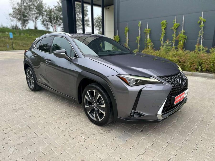 Pelēks Lexus UX 250h 2019 Viļņa, ar dzinēja tilpumu 1.99 L un nobraukumu 103 tūkst. km par 25300 €, foto 4 vietnē AUTOMOTO.COM.LV
