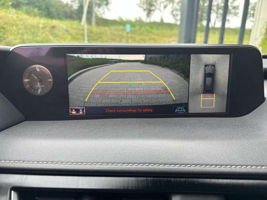 Pelēks Lexus UX 250h 2019 Viļņa, ar dzinēja tilpumu 1.99 L un nobraukumu 103 tūkst. km par 25300 €, foto 36 vietnē AUTOMOTO.COM.LV