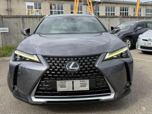 Grey Lexus UX 250h 2019 in Vilnius, with an engine capacity of 1.99 L and mileage of 108 thousand km for 23700 €, photo 5 on AUTOMOTO.COM.LV
