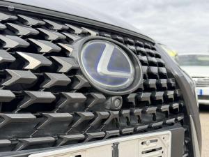 Grey Lexus UX 250h 2019 in Vilnius, with an engine capacity of 1.99 L and mileage of 108 thousand km for 23700 €, photo 6 on AUTOMOTO.COM.LV