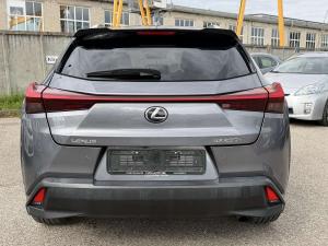 Grey Lexus UX 250h 2019 in Vilnius, with an engine capacity of 1.99 L and mileage of 108 thousand km for 23700 €, photo 12 on AUTOMOTO.COM.LV