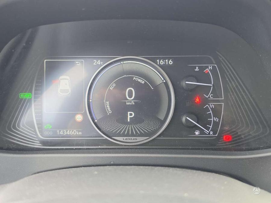 Grey Lexus UX 250h 2019 in Kaunas, with an engine capacity of 1.99 L and mileage of 143 thousand km for 20950 €, photo 23 on AUTOMOTO.COM.LV
