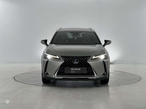 Grey Lexus UX 250h 2020 in Vilnius, with an engine capacity of 1.99 L and mileage of 151 thousand km for 21900 €, photo 5 on AUTOMOTO.COM.LV