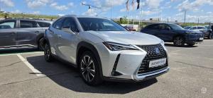 Pelēks Lexus UX 250h 2020 Viļņa, ar dzinēja tilpumu 1.99 L un nobraukumu 82 tūkst. km par 23850 €, foto 4 vietnē AUTOMOTO.COM.LV