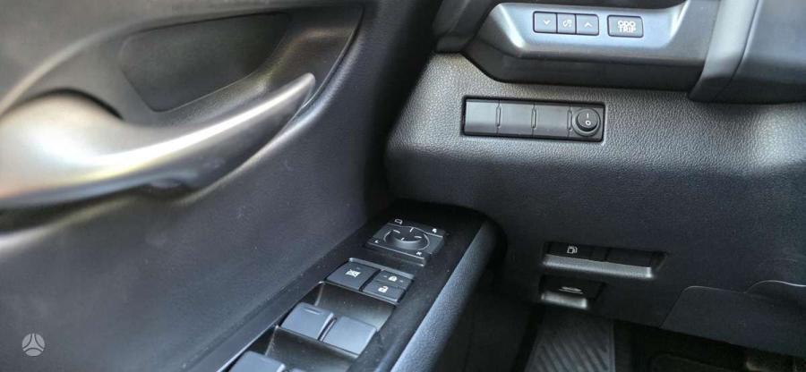 Pelēks Lexus UX 250h 2020 Viļņa, ar dzinēja tilpumu 1.99 L un nobraukumu 82 tūkst. km par 23850 €, foto 16 vietnē AUTOMOTO.COM.LV