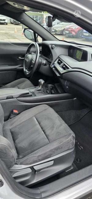 Pelēks Lexus UX 250h 2020 Viļņa, ar dzinēja tilpumu 1.99 L un nobraukumu 82 tūkst. km par 23850 €, foto 19 vietnē AUTOMOTO.COM.LV