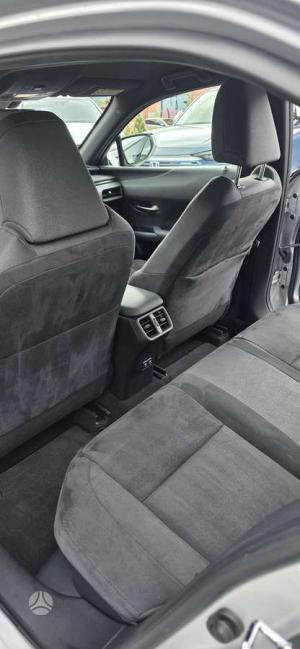 Pelēks Lexus UX 250h 2020 Viļņa, ar dzinēja tilpumu 1.99 L un nobraukumu 82 tūkst. km par 23850 €, foto 21 vietnē AUTOMOTO.COM.LV