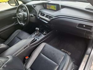 Grey Lexus UX 250h 2020 in Siauliai, with an engine capacity of 1.99 L and mileage of 150 thousand km for 21950 €, photo 29 on AUTOMOTO.COM.LV