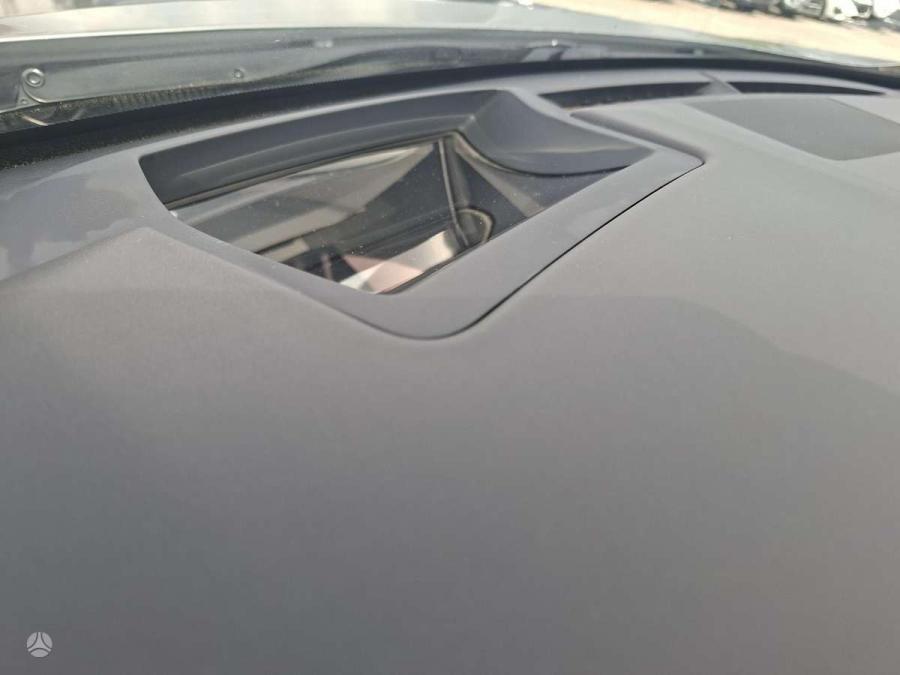 Grey Lexus UX 250h 2020 in Siauliai, with an engine capacity of 1.99 L and mileage of 150 thousand km for 21950 €, photo 45 on AUTOMOTO.COM.LV