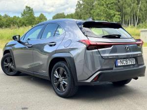Grey Lexus UX 250h 2020 in Kaunas, with an engine capacity of 1.99 L and mileage of 158 thousand km for 19950 €, photo 5 on AUTOMOTO.COM.LV