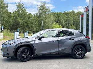 Grey Lexus UX 250h 2020 in Kaunas, with an engine capacity of 1.99 L and mileage of 158 thousand km for 19950 €, photo 8 on AUTOMOTO.COM.LV