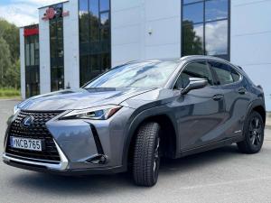 Grey Lexus UX 250h 2020 in Kaunas, with an engine capacity of 1.99 L and mileage of 158 thousand km for 19950 €, photo 12 on AUTOMOTO.COM.LV