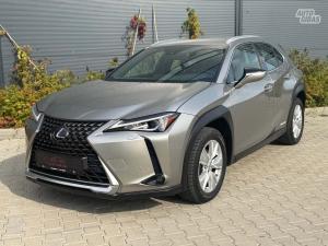 Grey Lexus UX 250h 2020 in Vilnius, with an engine capacity of 2.00 L and mileage of 144 thousand km for 21500 €, photo 1 on AUTOMOTO.COM.LV