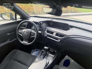Pelēks Lexus UX 250h 2020 Viļņa, ar dzinēja tilpumu 2.00 L un nobraukumu 144 tūkst. km par 21500 €, foto 14 vietnē AUTOMOTO.COM.LV
