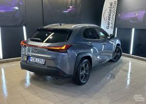 Pelēks Lexus UX 250h 2020 Avižieniai, ar dzinēja tilpumu 2.00 L un nobraukumu 181 tūkst. km par 20550 €, foto 3 vietnē AUTOMOTO.COM.LV