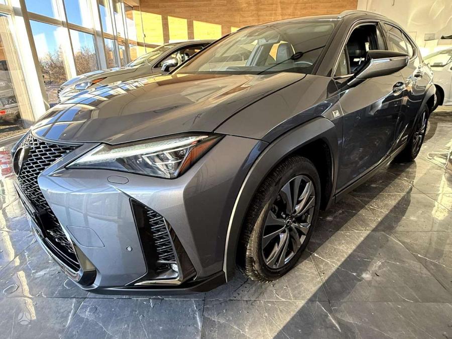 Grey Lexus UX 250h 2021 in Panevezys, with an engine capacity of 1.99 L and mileage of 108 thousand km for 25500 €, photo 1 on AUTOMOTO.COM.LV