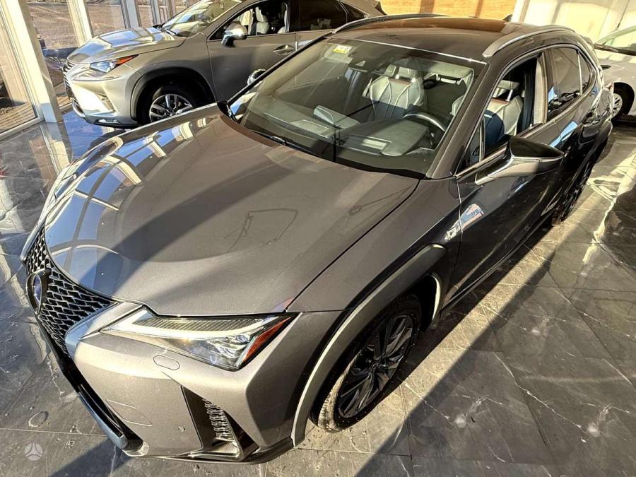 Grey Lexus UX 250h 2021 in Panevezys, with an engine capacity of 1.99 L and mileage of 108 thousand km for 25500 €, photo 8 on AUTOMOTO.COM.LV
