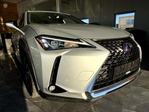 Grey Lexus UX 250h 2021 in Panevezys, with an engine capacity of 2.00 L and mileage of 85 thousand km for 24500 €, photo 11 on AUTOMOTO.COM.LV