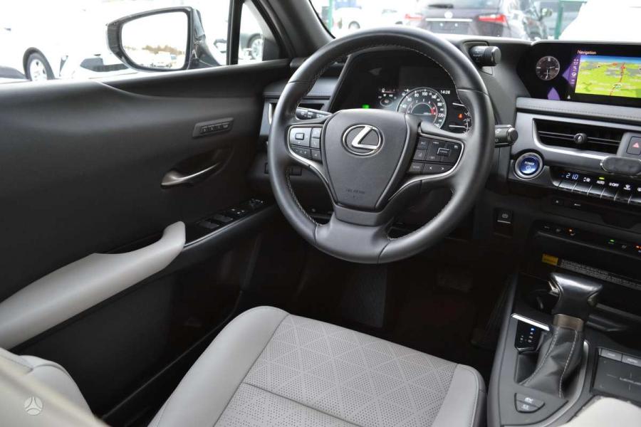 Pelēks Lexus UX 250h 2021 Viļņa, ar dzinēja tilpumu 1.99 L un nobraukumu 96 tūkst. km par 25000 €, foto 31 vietnē AUTOMOTO.COM.LV