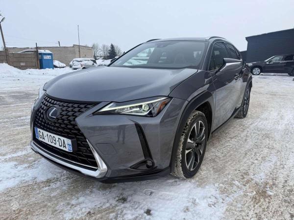 Pelēks Lexus UX 250h 2021 Tauragė, ar dzinēja tilpumu 1.99 L un nobraukumu 270 tūkst. km par 15900 €, foto  vietnē AUTOMOTO.COM.LV