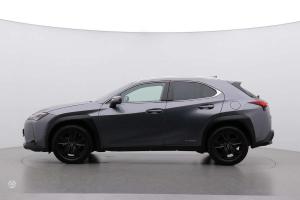 Grey Lexus UX 250h 2021 in Vilnius, with an engine capacity of 1.99 L and mileage of 120 thousand km for 24900 €, photo 4 on AUTOMOTO.COM.LV