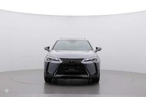 Grey Lexus UX 250h 2021 in Vilnius, with an engine capacity of 1.99 L and mileage of 120 thousand km for 24900 €, photo 6 on AUTOMOTO.COM.LV