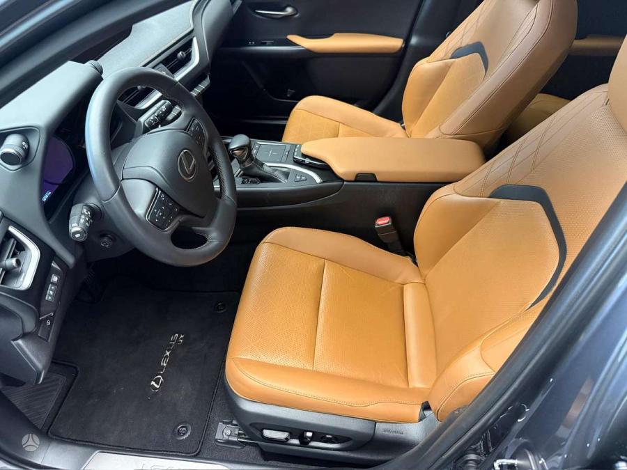 Pelēks Lexus UX 250h 2021 Kauņa, ar dzinēja tilpumu 1.99 L un nobraukumu 51 tūkst. km par 29500 €, foto 11 vietnē AUTOMOTO.COM.LV