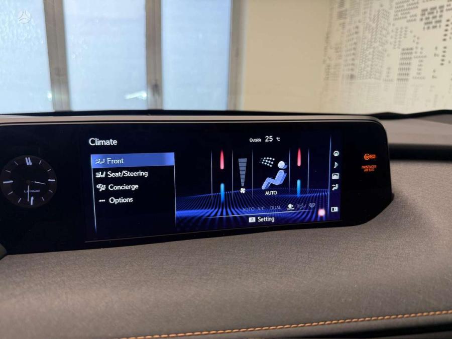 Pelēks Lexus UX 250h 2021 Kauņa, ar dzinēja tilpumu 1.99 L un nobraukumu 51 tūkst. km par 29500 €, foto 16 vietnē AUTOMOTO.COM.LV