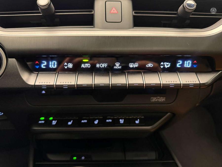 Pelēks Lexus UX 250h 2021 Kauņa, ar dzinēja tilpumu 1.99 L un nobraukumu 51 tūkst. km par 29500 €, foto 21 vietnē AUTOMOTO.COM.LV