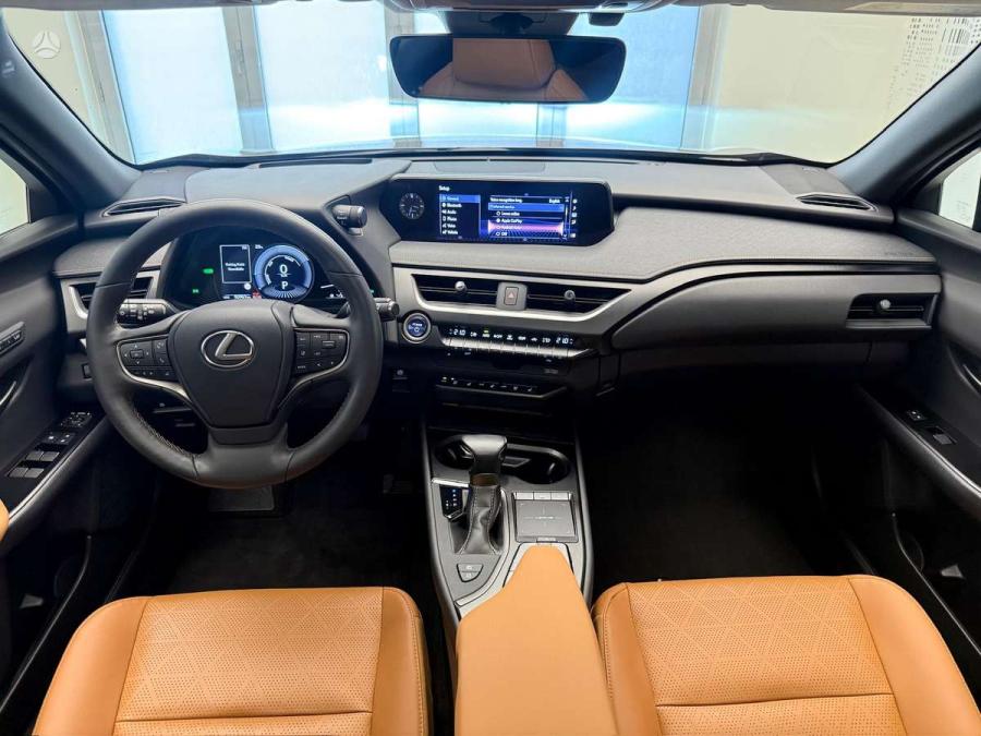 Pelēks Lexus UX 250h 2021 Kauņa, ar dzinēja tilpumu 1.99 L un nobraukumu 51 tūkst. km par 29500 €, foto 24 vietnē AUTOMOTO.COM.LV