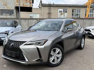 Grey Lexus UX 250h 2021 in Vilnius, with an engine capacity of 1.99 L and mileage of 115 thousand km for 19200 €, photo 3 on AUTOMOTO.COM.LV