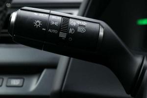Grey Lexus UX 250h 2021 in Vilnius, with an engine capacity of 1.99 L and mileage of 120 thousand km for 24400 €, photo 22 on AUTOMOTO.COM.LV