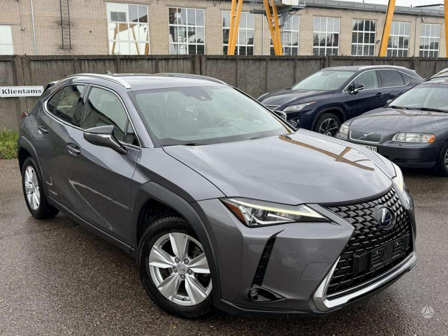 Pelēks Lexus UX 250h 2021 Viļņa, ar dzinēja tilpumu 1.99 L un nobraukumu 210 tūkst. km par 17900 €, foto 6 vietnē AUTOMOTO.COM.LV