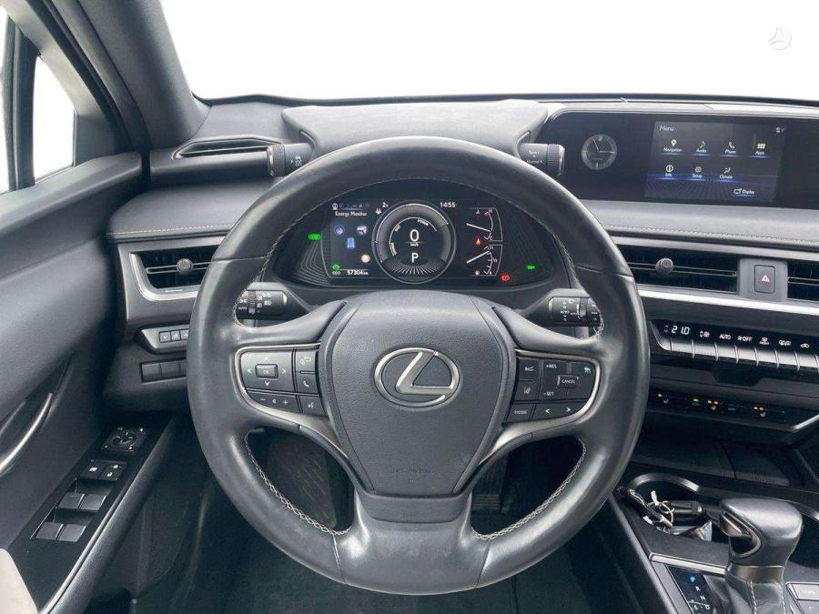 Pelēks Lexus UX 250h 2022 Klaipėda, ar dzinēja tilpumu 1.99 L un nobraukumu 54 tūkst. km par 25700 €, foto 9 vietnē AUTOMOTO.COM.LV