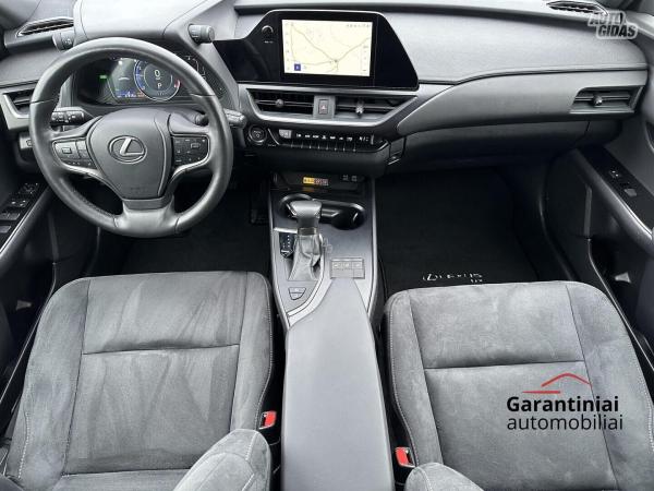 Pelēks Lexus UX 250h 2023 Avižieniai, ar dzinēja tilpumu 2.00 L un nobraukumu 48 tūkst. km par 28950 €, foto 3 vietnē AUTOMOTO.COM.LV
