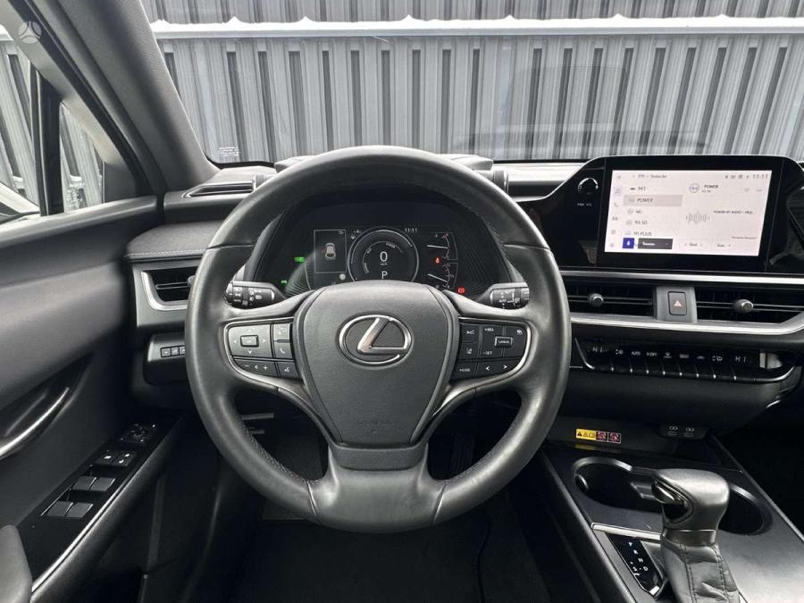 Pelēks Lexus UX 250h 2023 Viļņa, ar dzinēja tilpumu 1.99 L un nobraukumu 17 tūkst. km par 29800 €, foto 18 vietnē AUTOMOTO.COM.LV