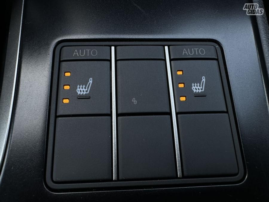 Серый Лексус UX 250h 2023 в Авиженяй, объемом двигателя 2.00 л и пробегом 47 тыс. км за 31750 €, фото 23 на AUTOMOTO.COM.LV