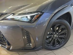 Серый Лексус UX 250h 2023 в Авиженяй, объемом двигателя 2.00 л и пробегом 47 тыс. км за 31750 €, фото 31 на AUTOMOTO.COM.LV